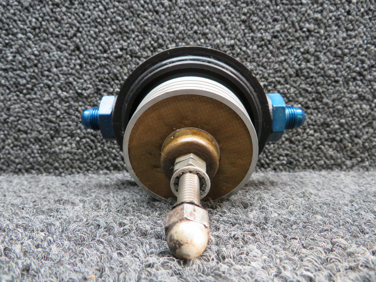 751-983 Piper PA34-200T Fuel Filter Head and Stud Assembly- Has Filters