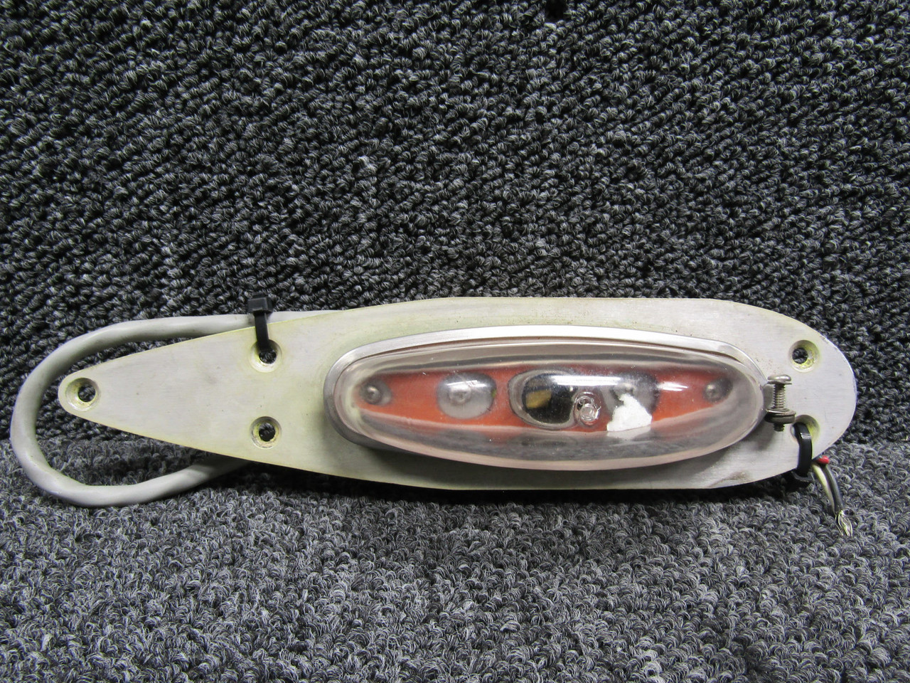 01-0790033-05 Whelen 90033 28 Voltage Flashing Beacon Assembly For Sale