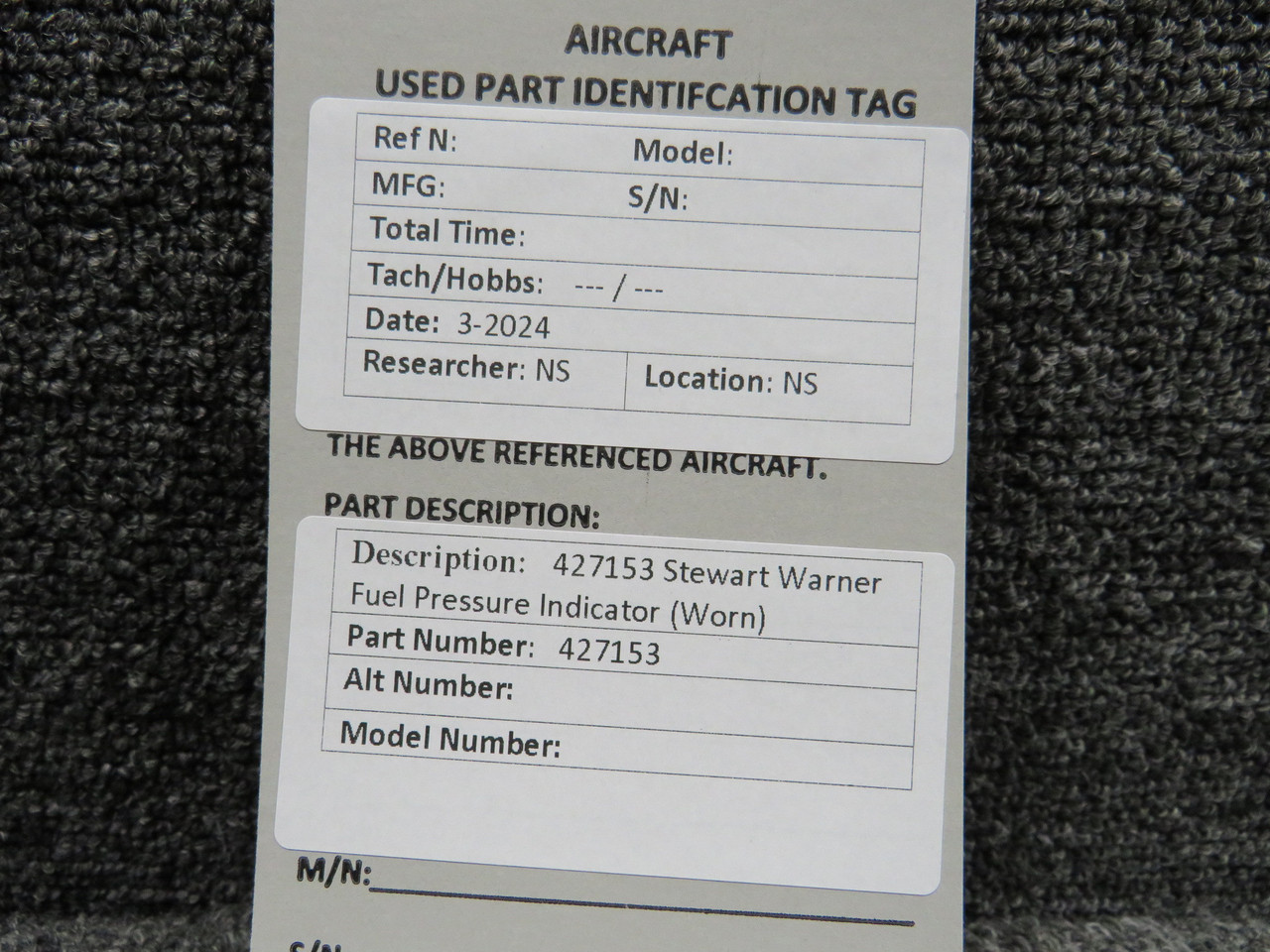 427153 Stewart-Warner Fuel Pressure Gauge Indicator (Worn)