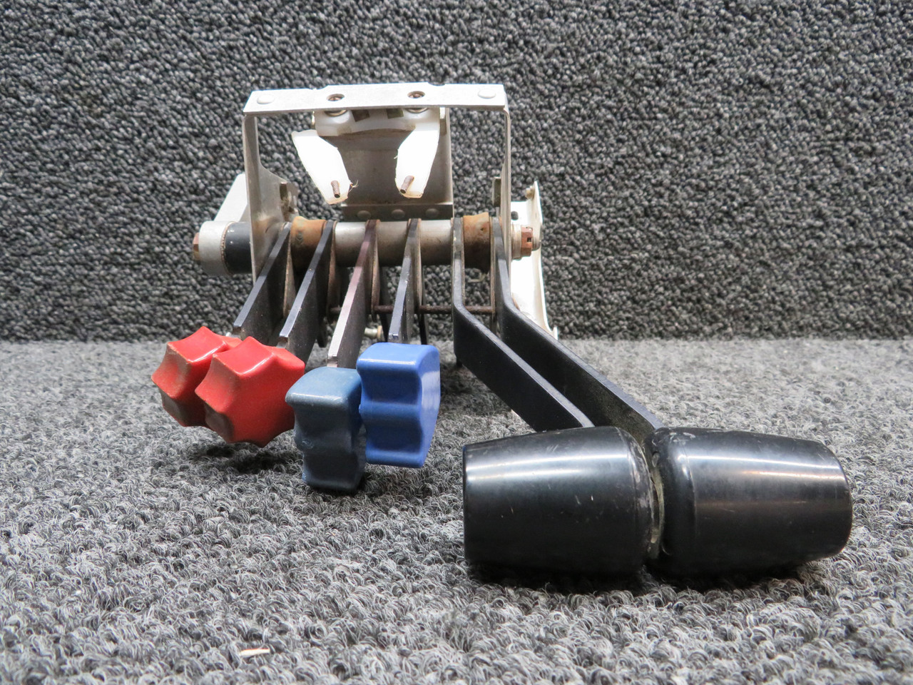 95136-003 Piper PA34-200T Engine Quadrant Control Assembly