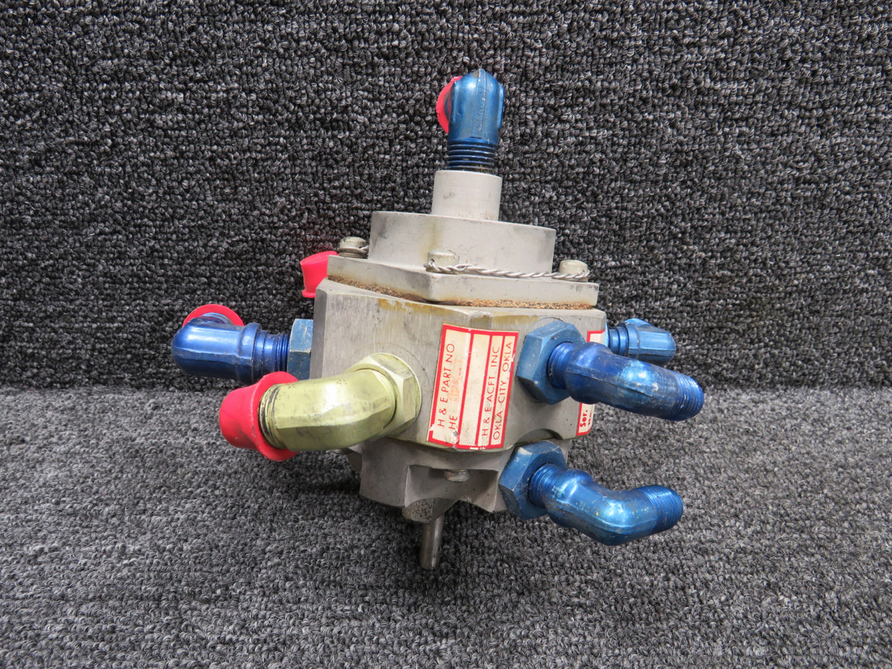 HE825-1 H and E Fuel Selector Valve Unit