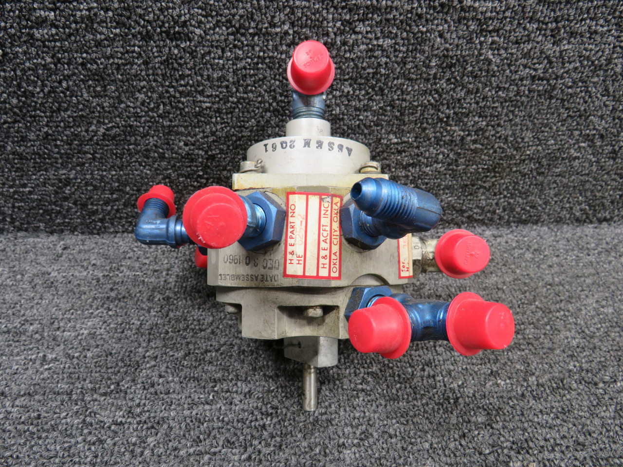 HE825-2 H and E Fuel Selector Valve Assembly Unit