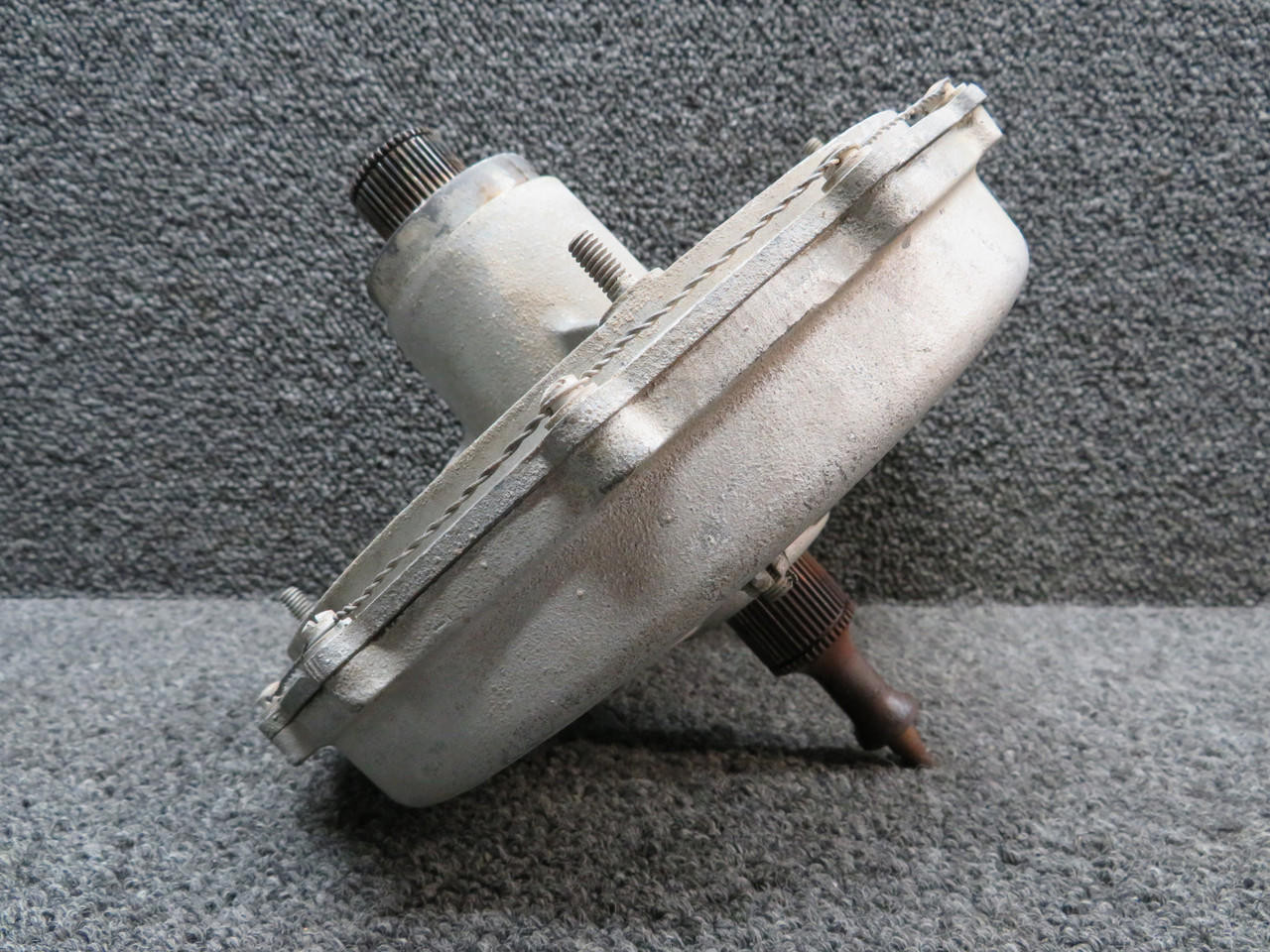 35-810084, 35-815020 Beechcraft M35 Landing Gear Retract Actuator ...