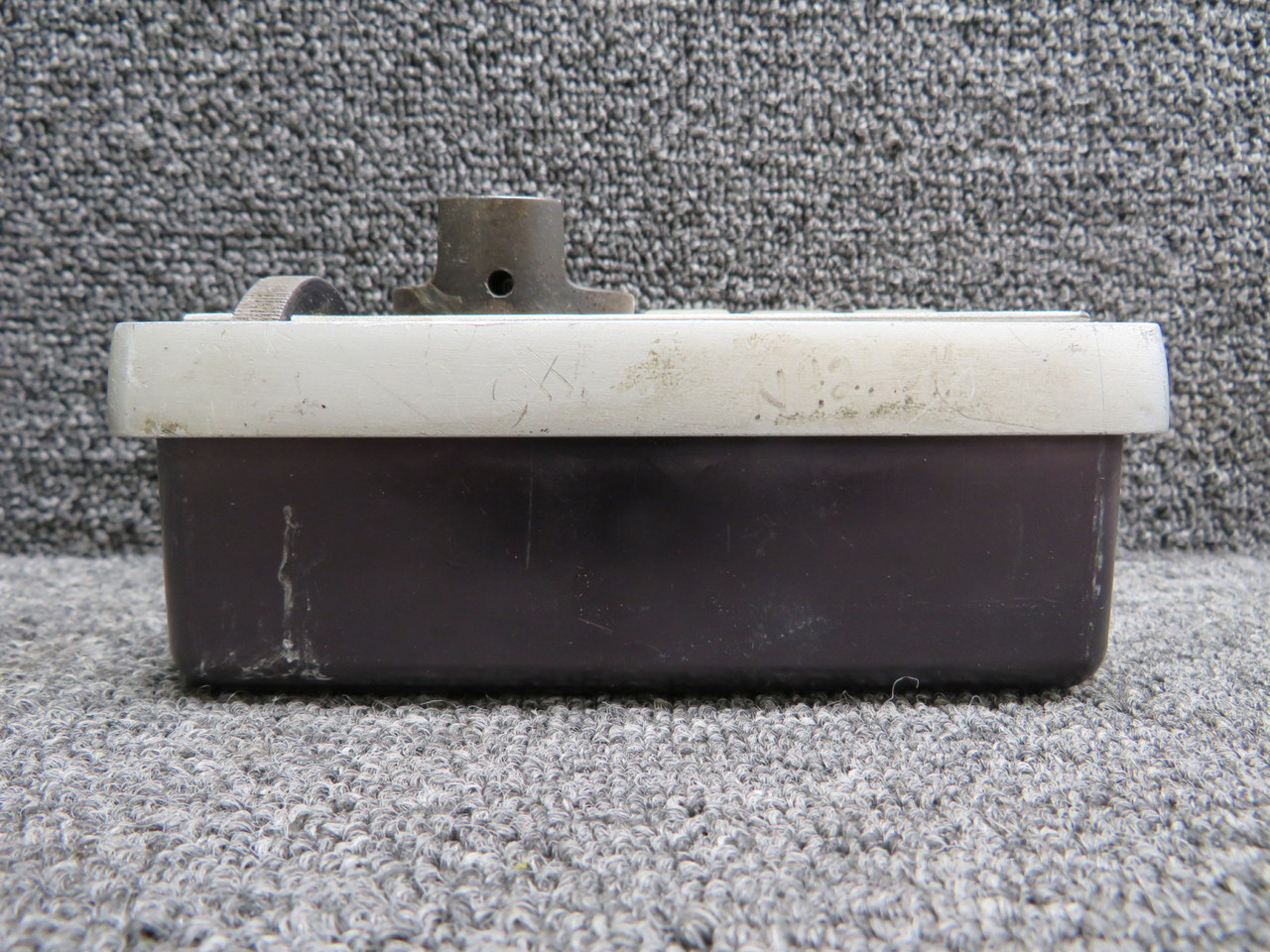 Navomatic-8G8 Cessna Autopilot Controller Unit (Worn Face)