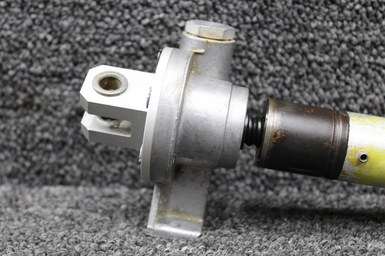 85070-002 Piper PA46-310P Flap Drive Actuator Tube Assembly | BAS ...