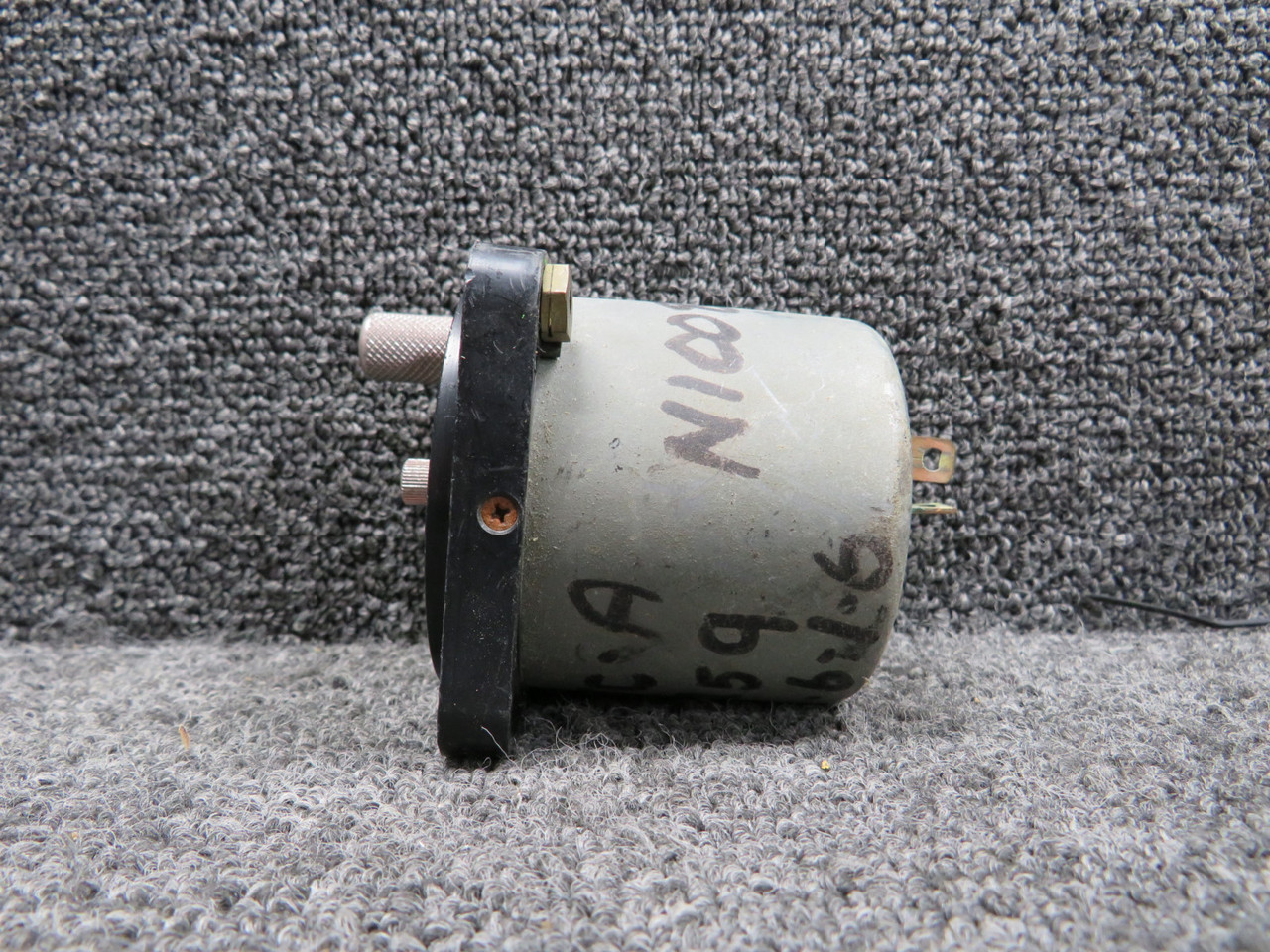 Borg Electronic Clock Indicator Assembly has Grey Knobs