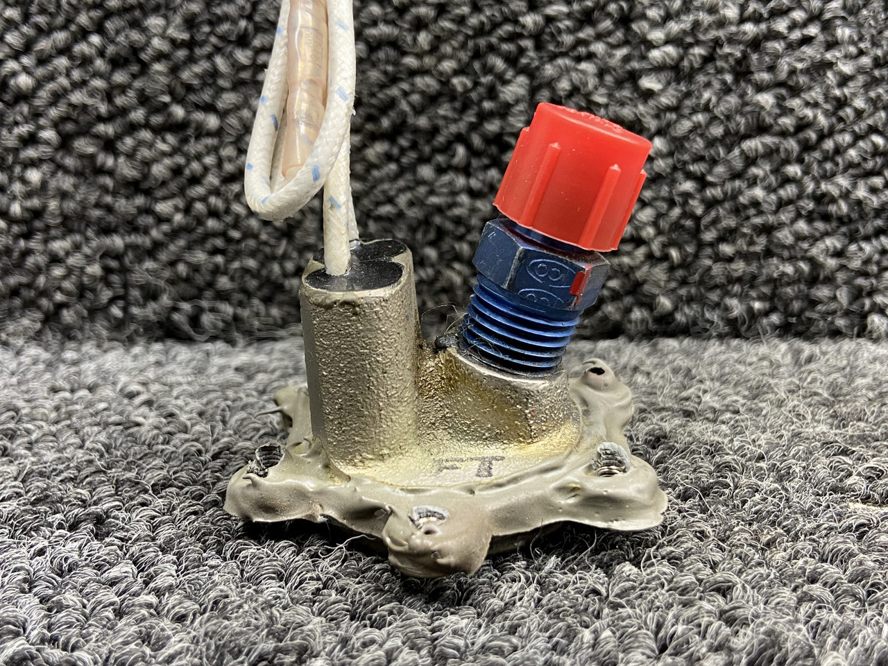 ST-300-2PT Aero Instruments Static Pressure Port Assembly (28 Volts)
