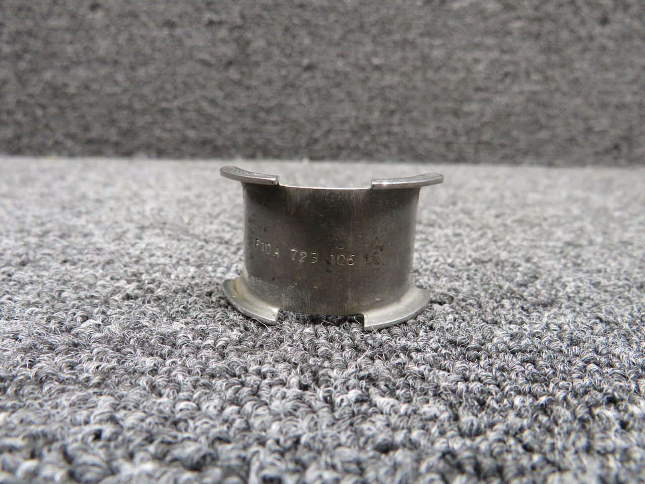 F10A-723-106 Falcon 100 Half Clamp Shell Unit