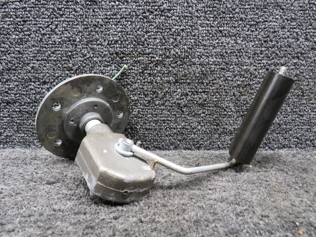 CB7740-24 (Alternate: 96-380044-9) Fuel Quantity Transmitter (Corrosion)