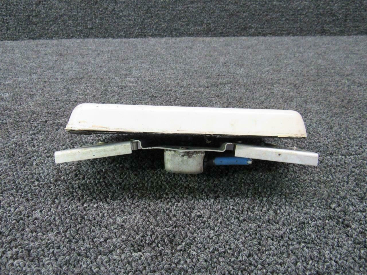 1500 Piper PA28-150 General Aviation Electronics ADF Loop Antenna