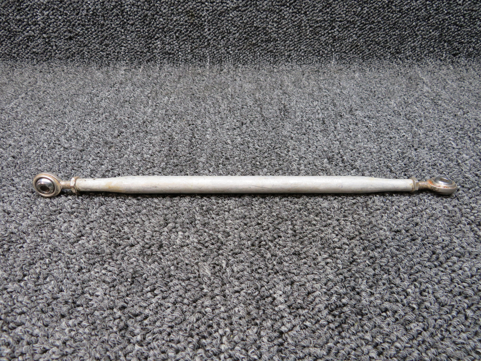 35-521152-4 Beechcraft 58 Aileron Tube Assembly