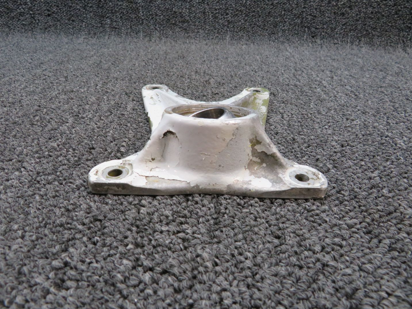 67042-013 (Cast: 67043-3) Piper PA32R Trunnion Fitting Assembly Aft