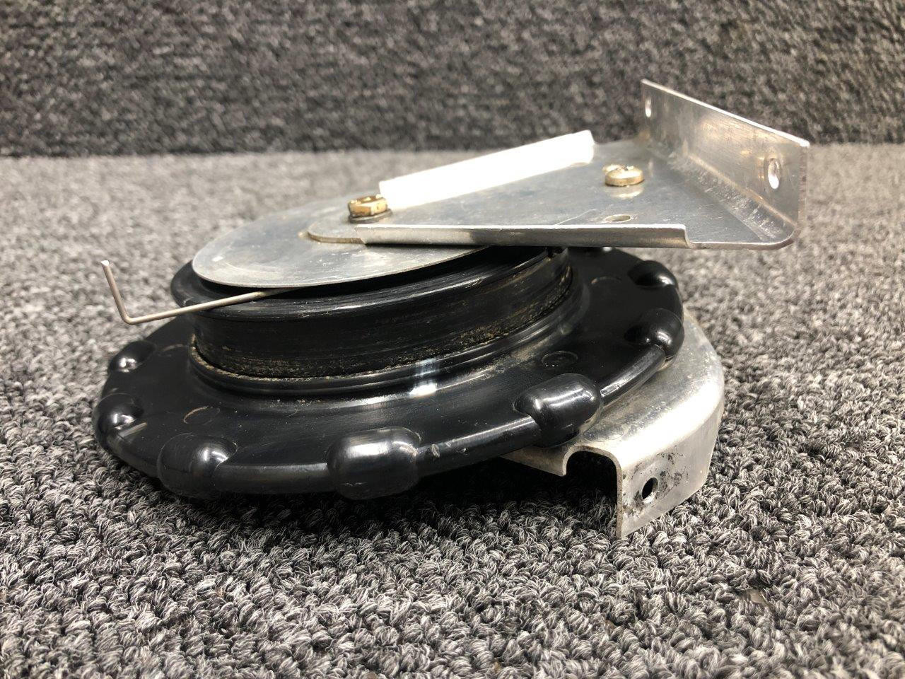 68414-003 / 65633-000 Piper PA28R-200 Stabilator Trim Wheel W/ Brackets