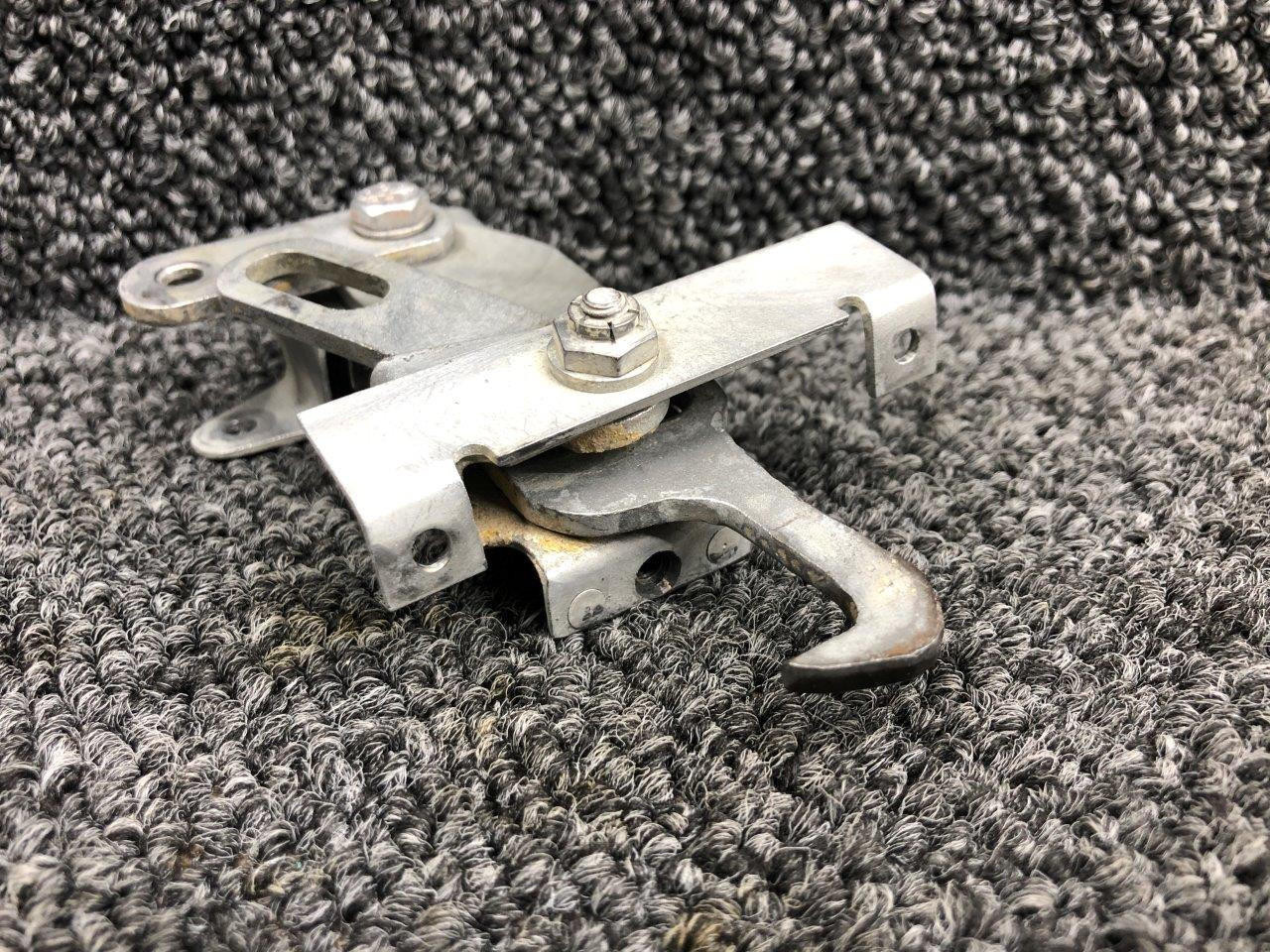 35-400387 (USE: 35-415396) Beechcraft 35 Upper Cabin Door Latch Assembly