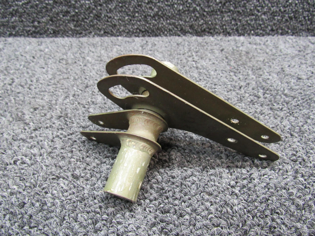 0760611-2 Cessna 182 Aileron Bellcrank RH (SA)