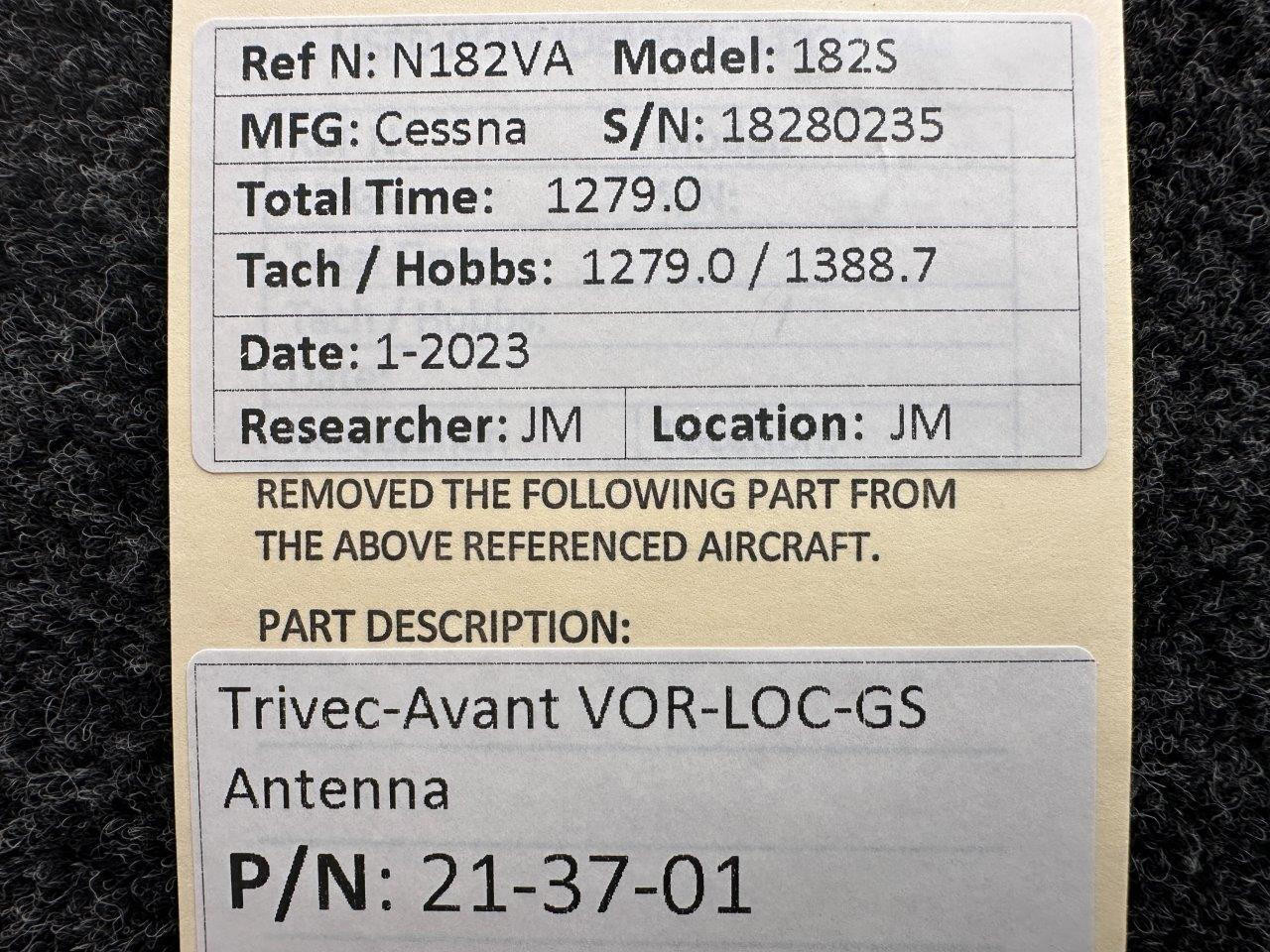 21-37-01 Trivec-Avant VOR-LOC-GS Antenna