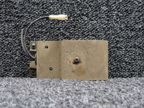 0762036-1 Cessna 182Q Courtesy Light Shield Assembly (24 Volts)