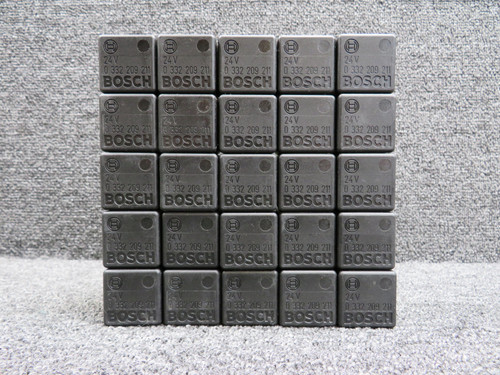0332209211 Bosch Plug in Relay (24Volts)