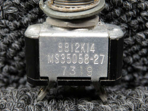 MS35058-27 (Alterante: 8812K14) Cutler-Hammer Momentary Toggle Switch ...