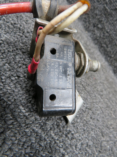 10-300017 Licon Switch and Bracket