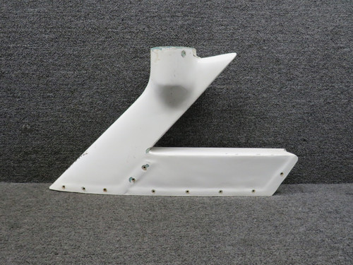 0831360-1 Cessna 310K Fin Rotating Beacon Tip Assembly (Chipped Fiber ...