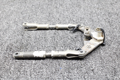 1241077-1, 1241077-2 Cessna T210L Uplock Actuator Arm with LH and RH Rods