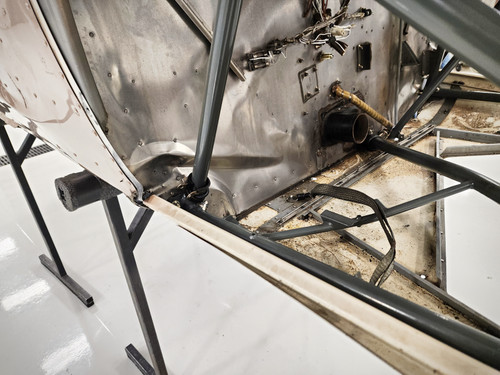 Robinson R44 Fuselage with Bill of Sale, Tag, and Log Books