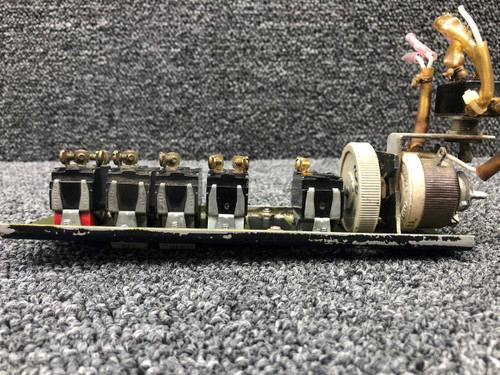 66643-000 / 68812-002 Piper PA28-140 Switch Panel Assembly W/ Potentiometer