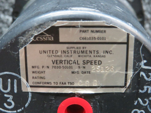 7030-50101 (Alt: C661035-0101) United Inst. Vertical Speed Indicator