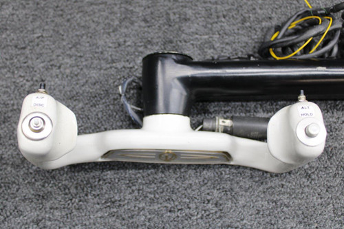 58-524037-601 Beech 95-C55 Single Control Wheel with Lamp and Switches