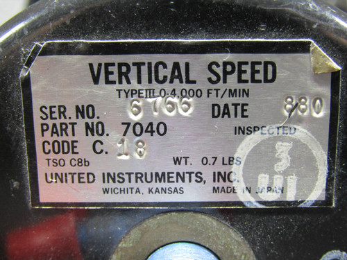 7040 United Instruments Beechcraft Lighted Vertical Speed Indicator