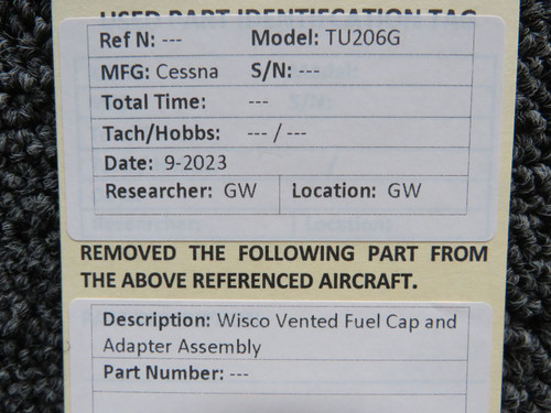 Cessna TU206G Wisco Vented Fuel Cap and Adapter Assembly, Damaged Handle