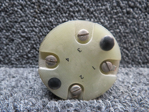 124.155 Kratos 80-1330 VAC Output Generator Indicator Has 400 HZ