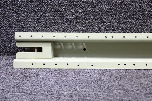 0511162-11 Cessna 172S Forward Doorpost Bulkhead Carry Thru Spar