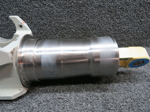 206-011-100-107 Bell 206B Main Rotor Hub (Rotor Struck)