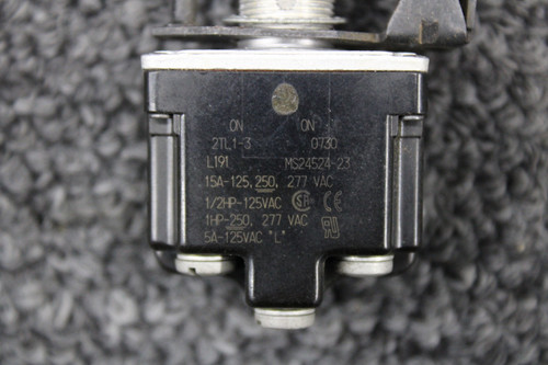 2TL1-3 (Alt: MS24524-23) Honeywell Toggle Switch- Has Guard (125, 250V ...