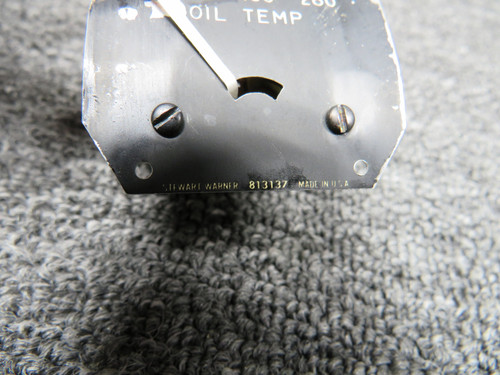 813137 Stewart Warner Parts Worn And Chipped Face Oil Temperature Indicator