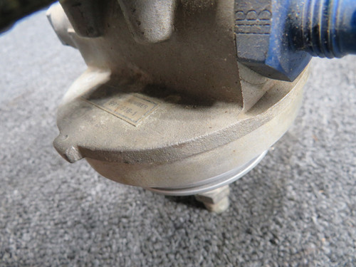 1J16-2 Alternative Part Number 9910516-1 Gull Airborne Right Hand Fuel ...