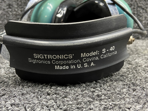 S-40 Sigtronics Headset Assembly with Microphone (Has Sun Damage)