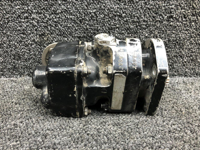 Lycoming IO-360-A1A Hartzell H-1 Propeller Governor Assembly