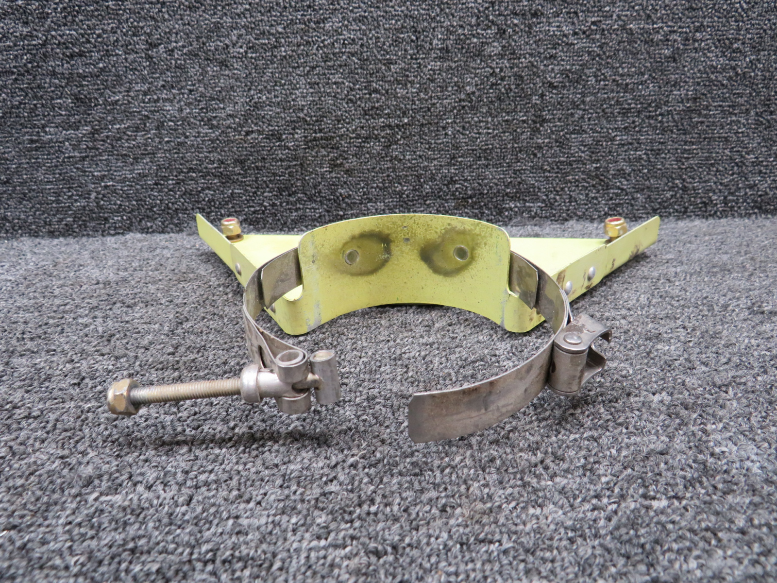 670151-11B Piper Oxygen Cylinder Bracket Assembly For Sale