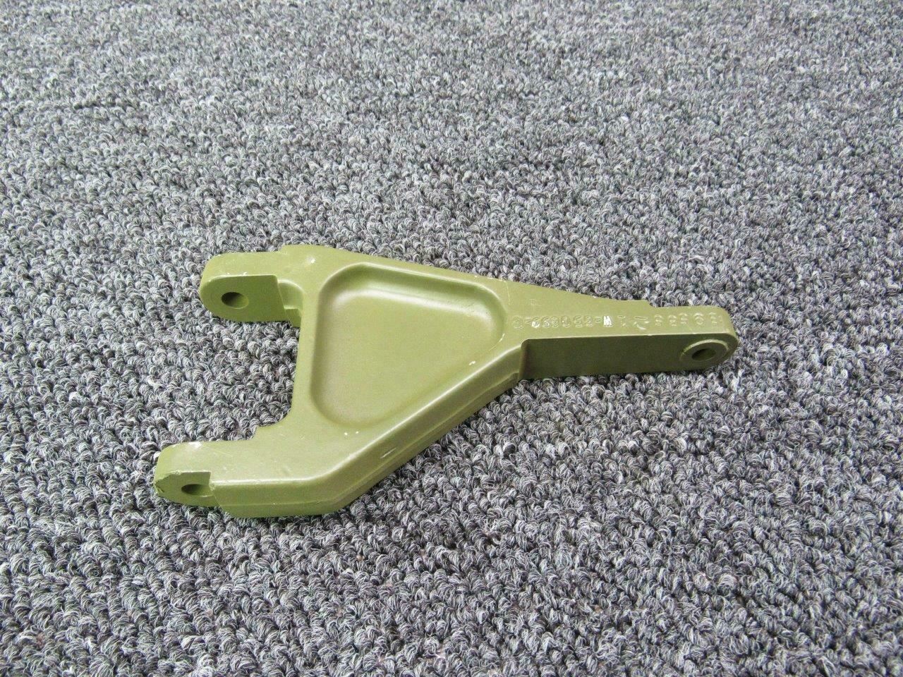 752-914 (Use: 31805-006) Piper PA23-150 Scissor & Bushing Assembly ...