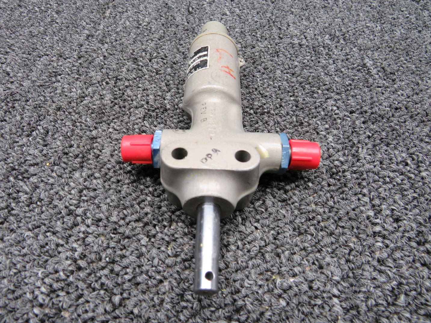 1280109-3 (Use: 1280504-2) Cessna 210 OAS Lock Cylinder Actuator For Sale