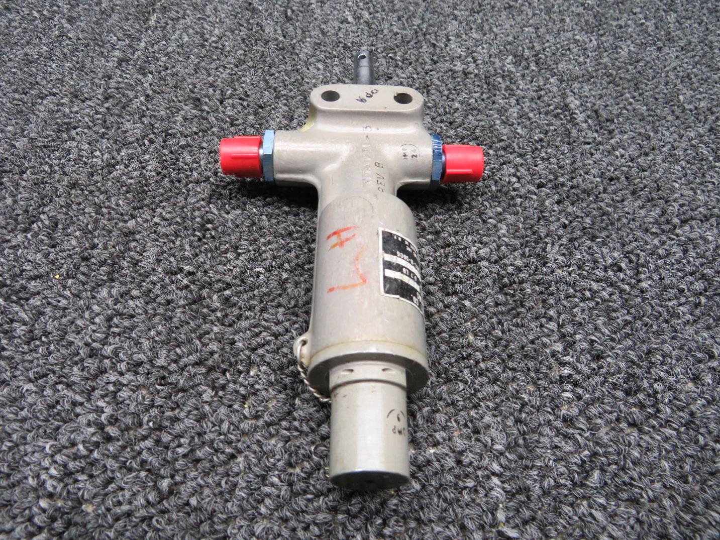 1280109-3 (Use: 1280504-2) Cessna 210 OAS Lock Cylinder Actuator For Sale