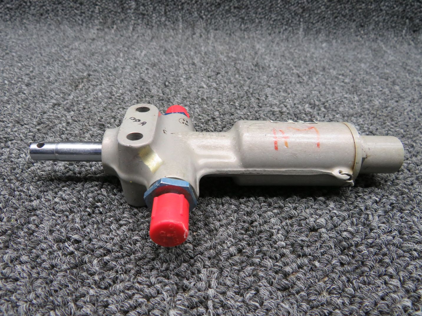 1280109-3 (Use: 1280504-2) Cessna 210 OAS Lock Cylinder Actuator For Sale