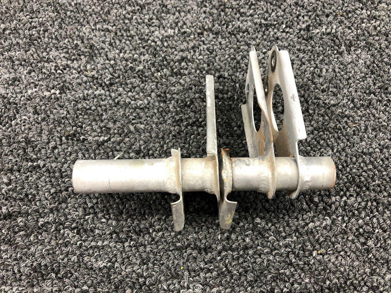 0862100-11 Cessna 320 Flap Bellcrank Assy RH (Inboard Wing, Inboard)