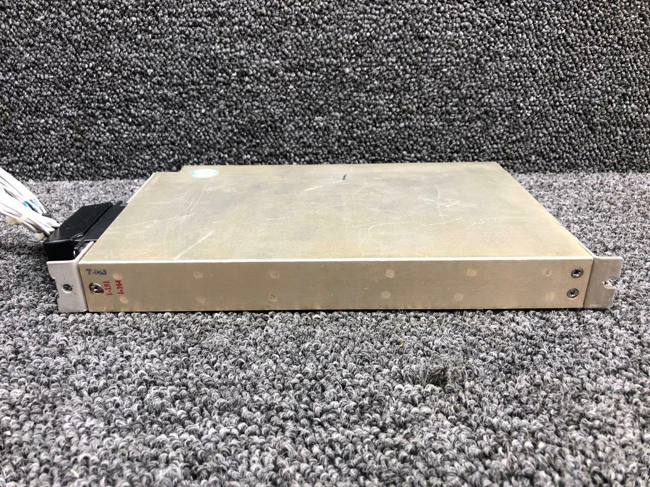 066-1070-00 Beech A36TC King Radio KN63 DME Computer Assembly (14-28V)