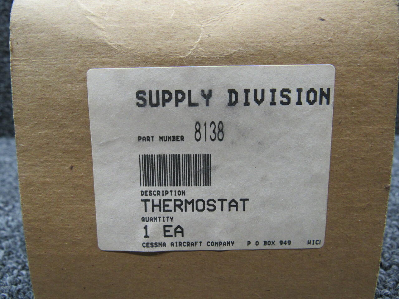 8138 Cessna Thermostat Assembly (NEW OLD STOCK) (SA)