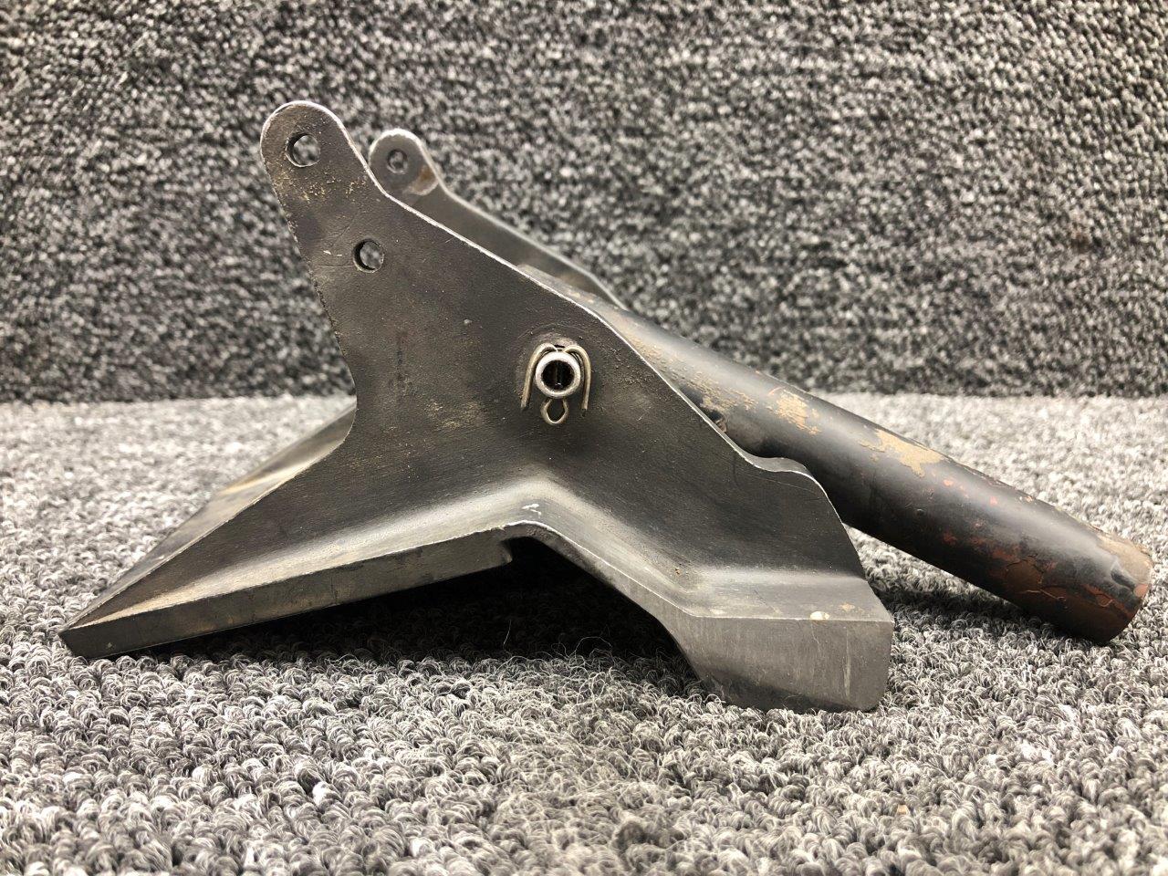 1460320-1, 0411307 Cessna 180H Rudder Pedal and Arm Assembly
