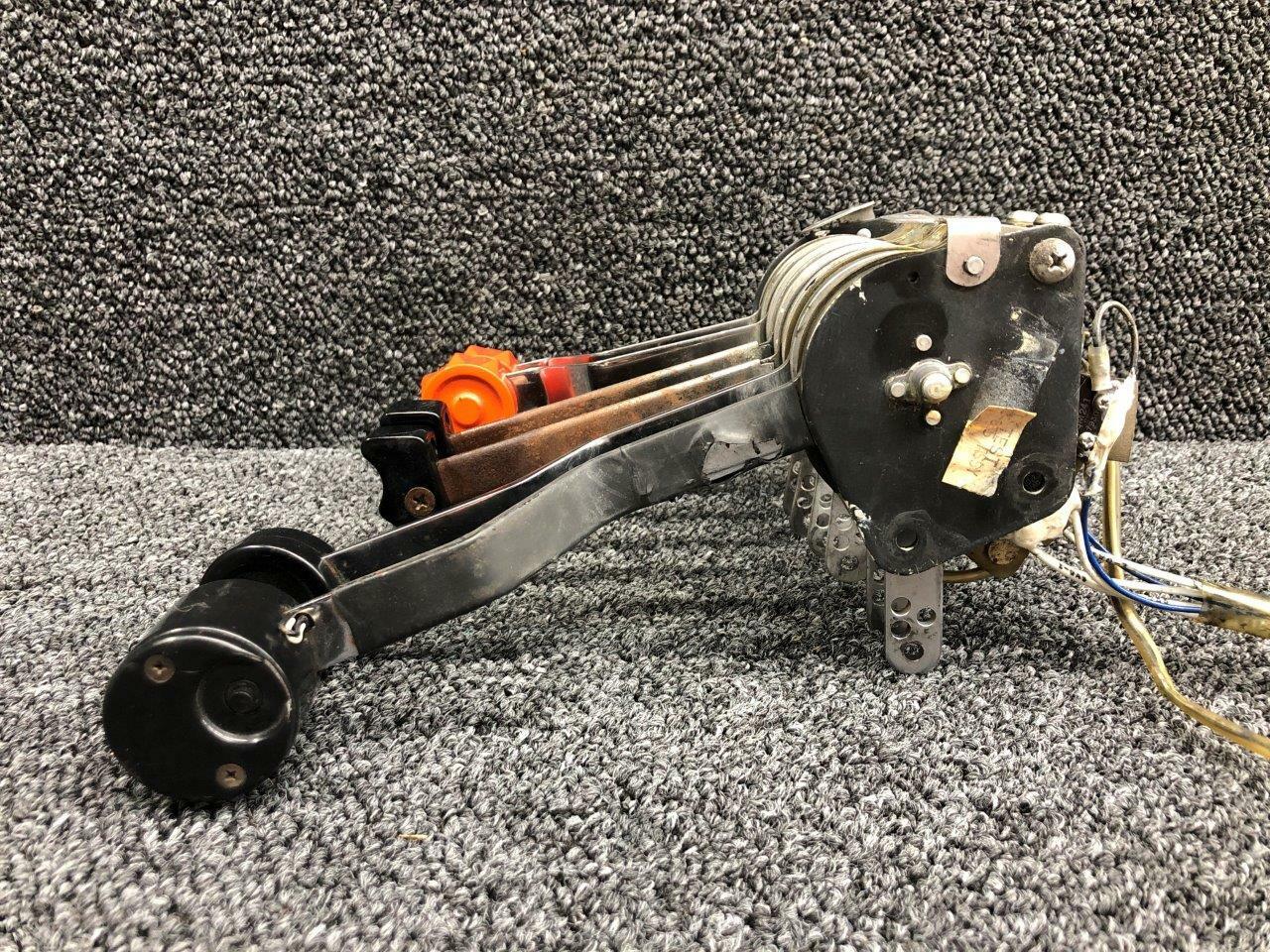 2560015-1 Cessna T303 Engine Control Quadrant Assembly W/ Levers & Knobs